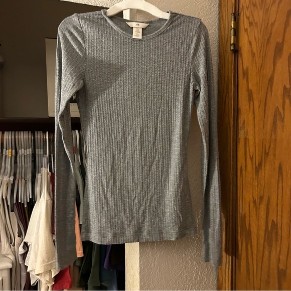 H&M | Tops | Gray Fitted Long Sleeve Top | Poshmark